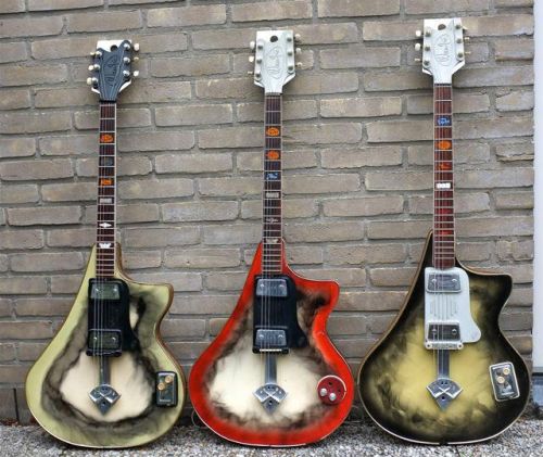 That guitar is incredible! - Antonio Pioli Wandrè e la liuteria del pop